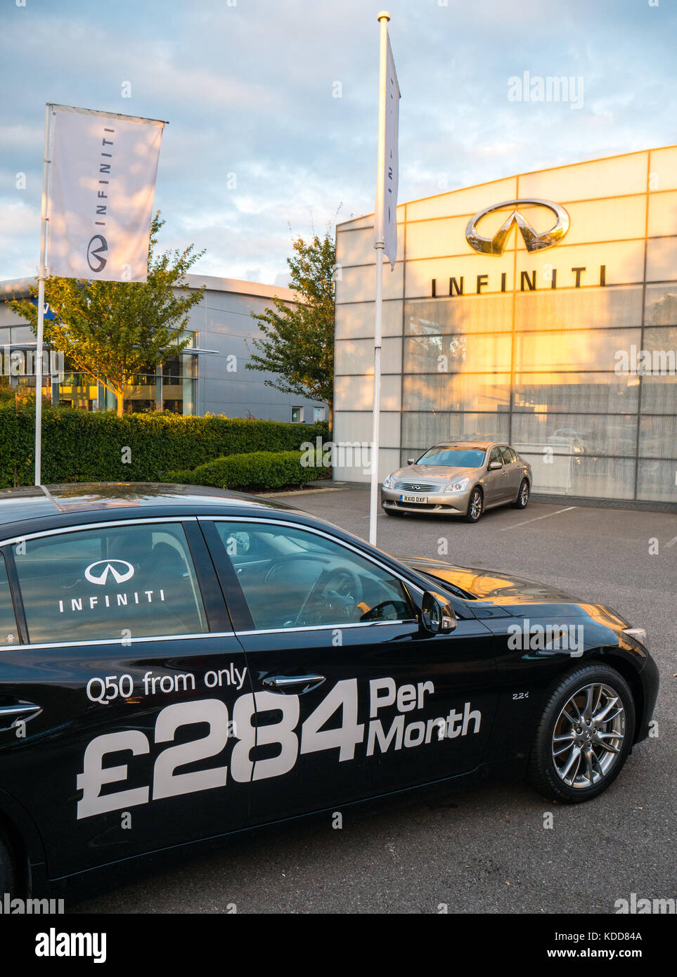 Infiniti Car Showroom, Reading, Berkshire, England Stock Photo - Alamy