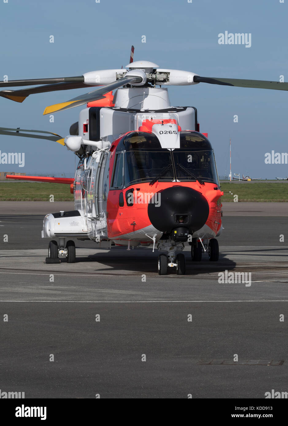 Sar helicopter hi-res stock photography and images - Alamy