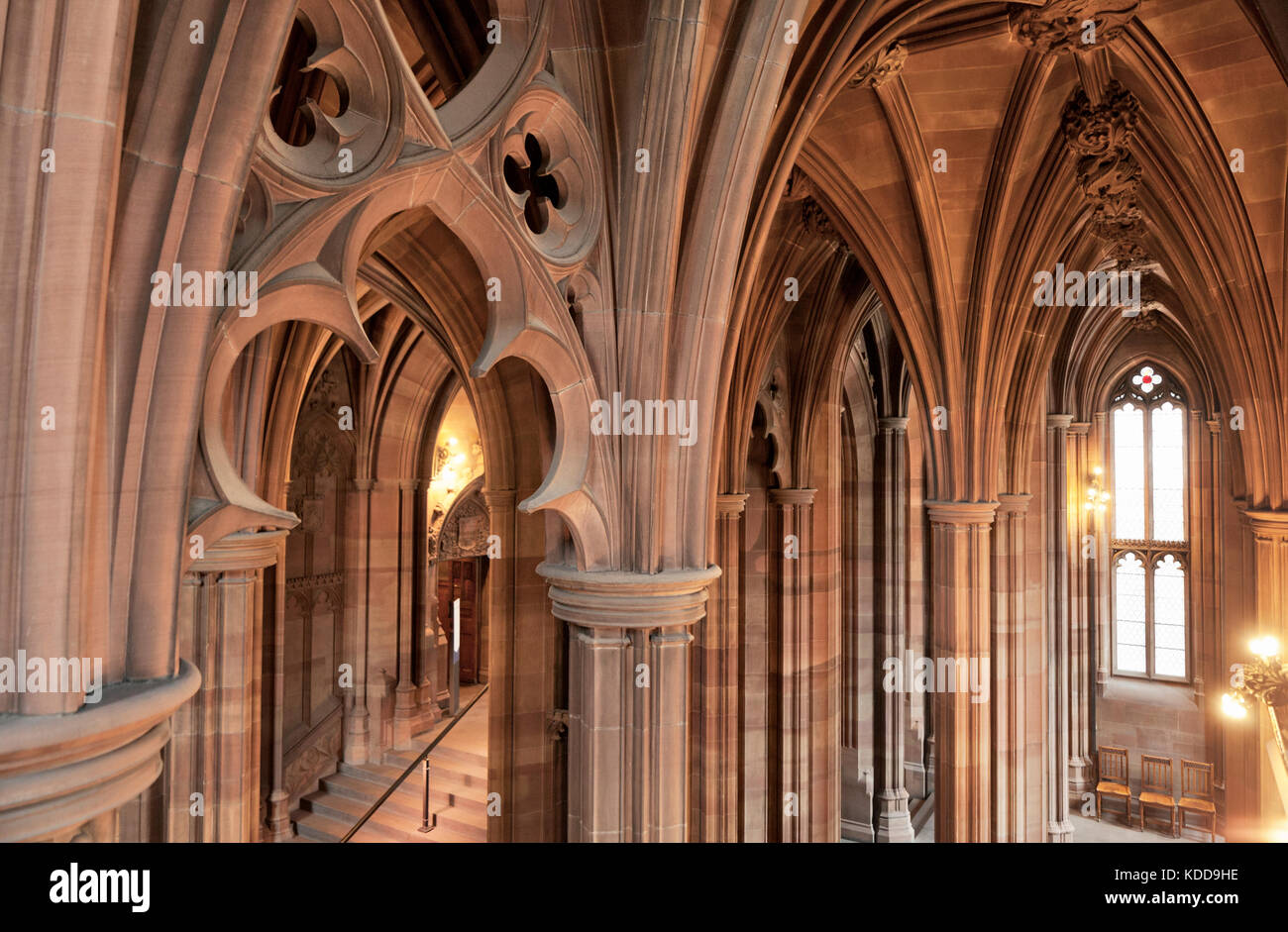 Gothic arches in the The John Rylands Library, Manchester Stock Photo ...