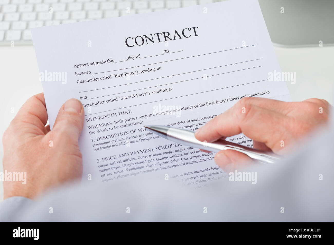 Contract of insurance hi-res stock photography and images - Alamy
