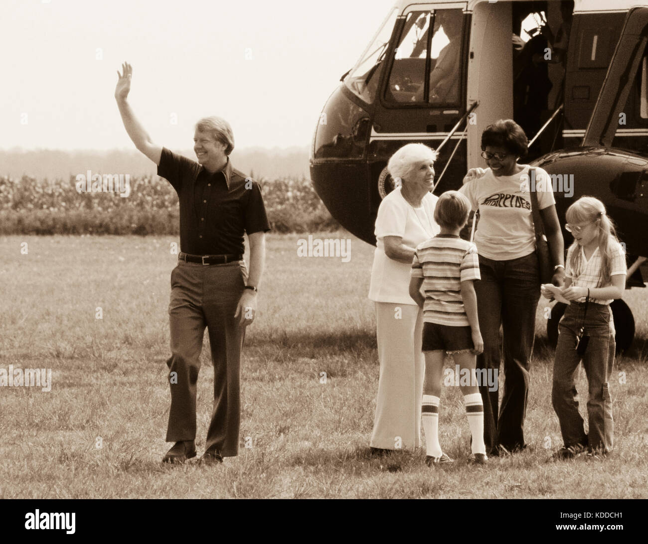 President Jimmy Carter disembarks Marine One - arriving in Plains, GA ...