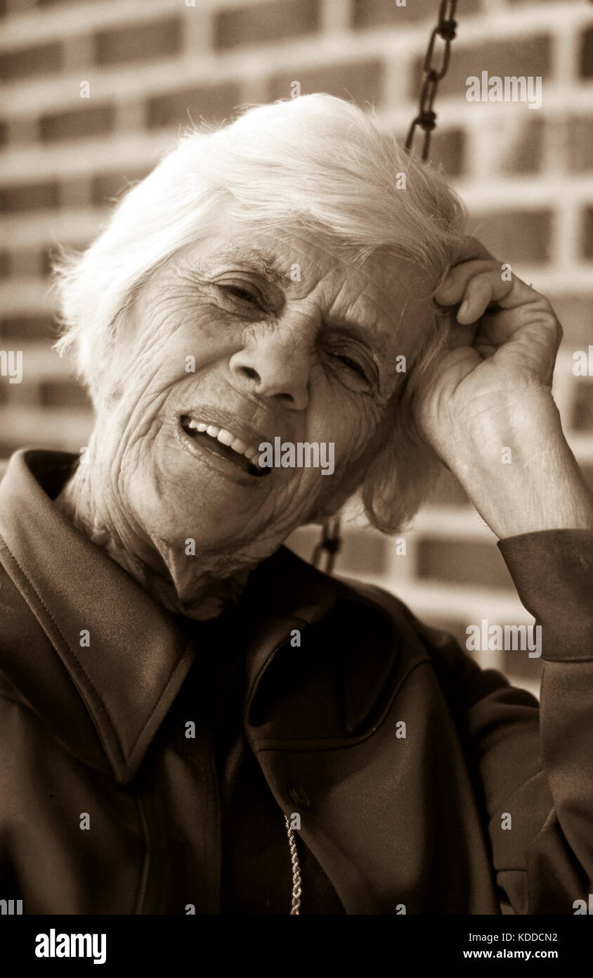 "Miss Lillian" - Bessie Lillian Gordy Carter (August 15, 1898 ñ October ...