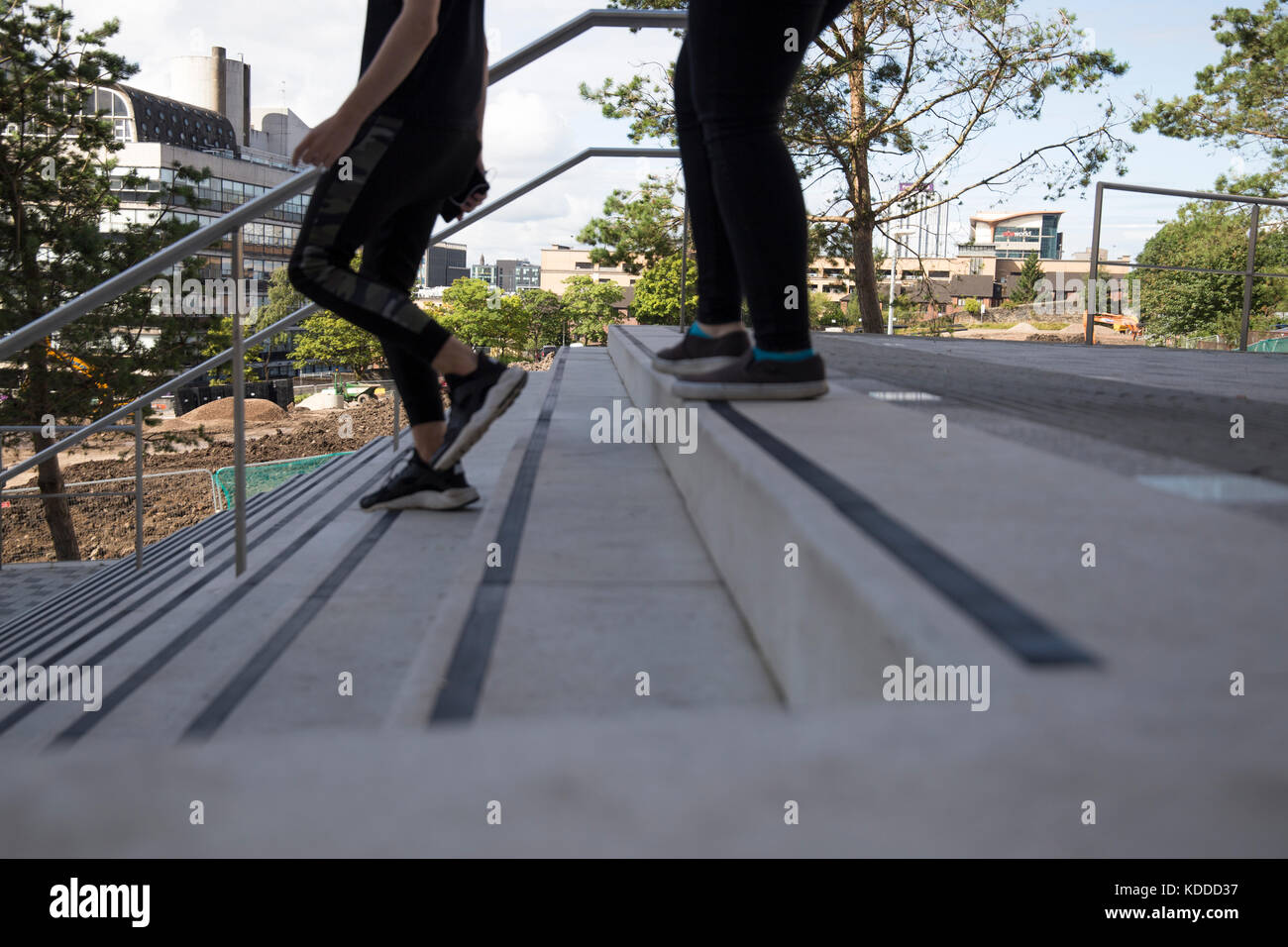 College steps hi-res stock photography and images - Alamy