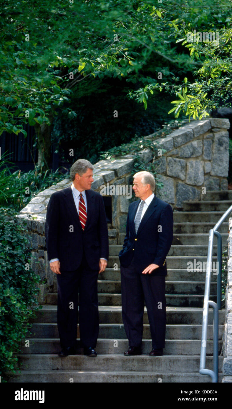 Former President Jimmy Carter lends his support to Democratic Governor ...