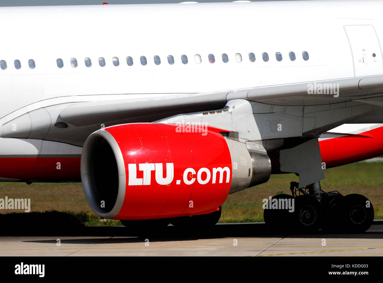 LTU International,LTU International, Airplane, Airline, Air Berlin ...