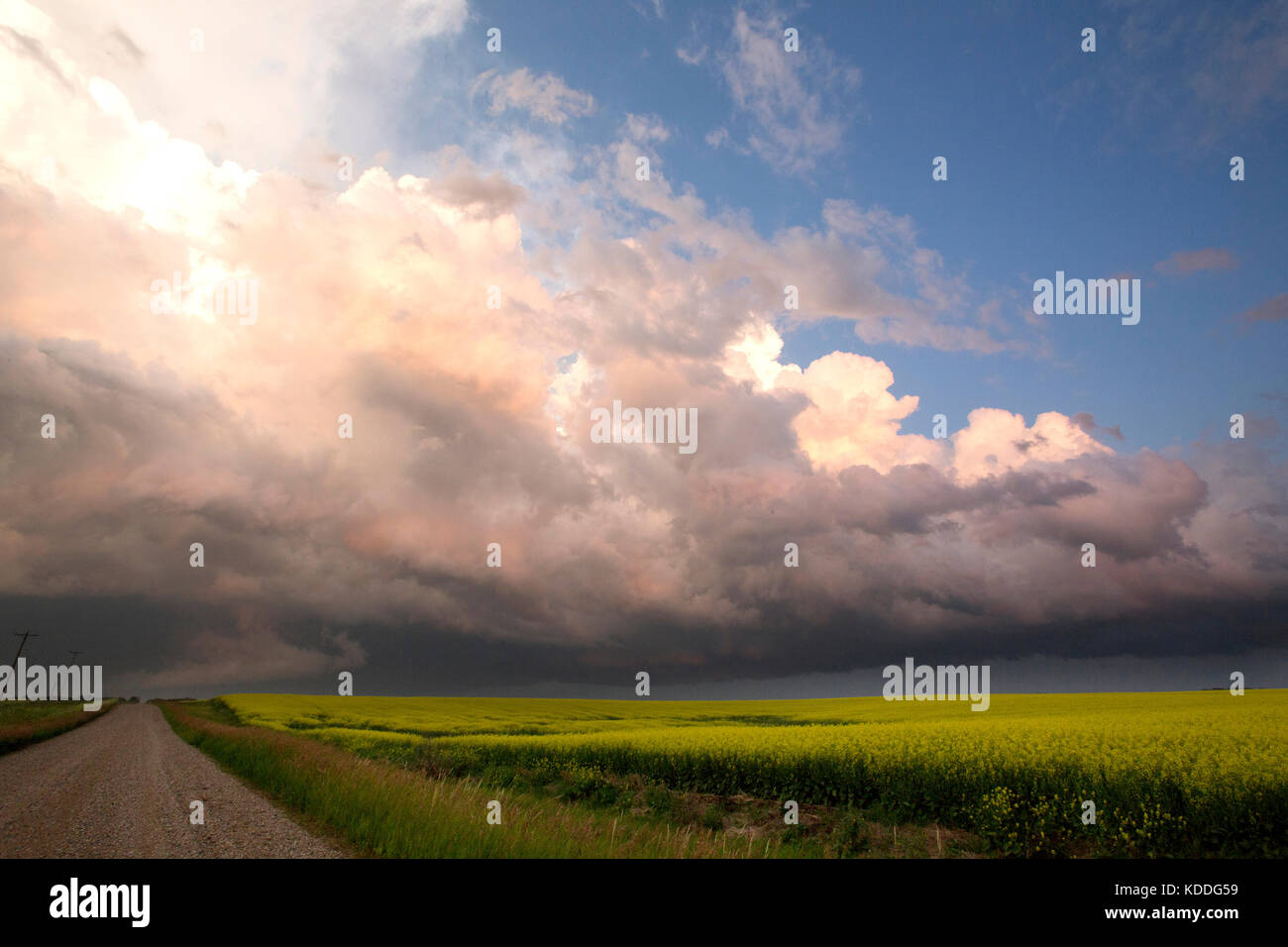Storm Clouds Canada rural countryside Prairie Scene Stock Photo - Alamy