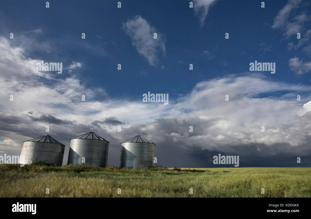 Storm Clouds Canada rural countryside Prairie Scene Stock Photo - Alamy