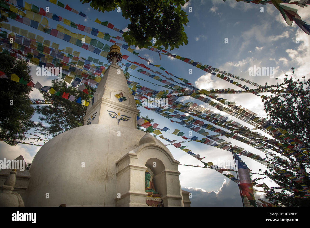 White stupa tibetan monastery hi-res stock photography and images - Alamy