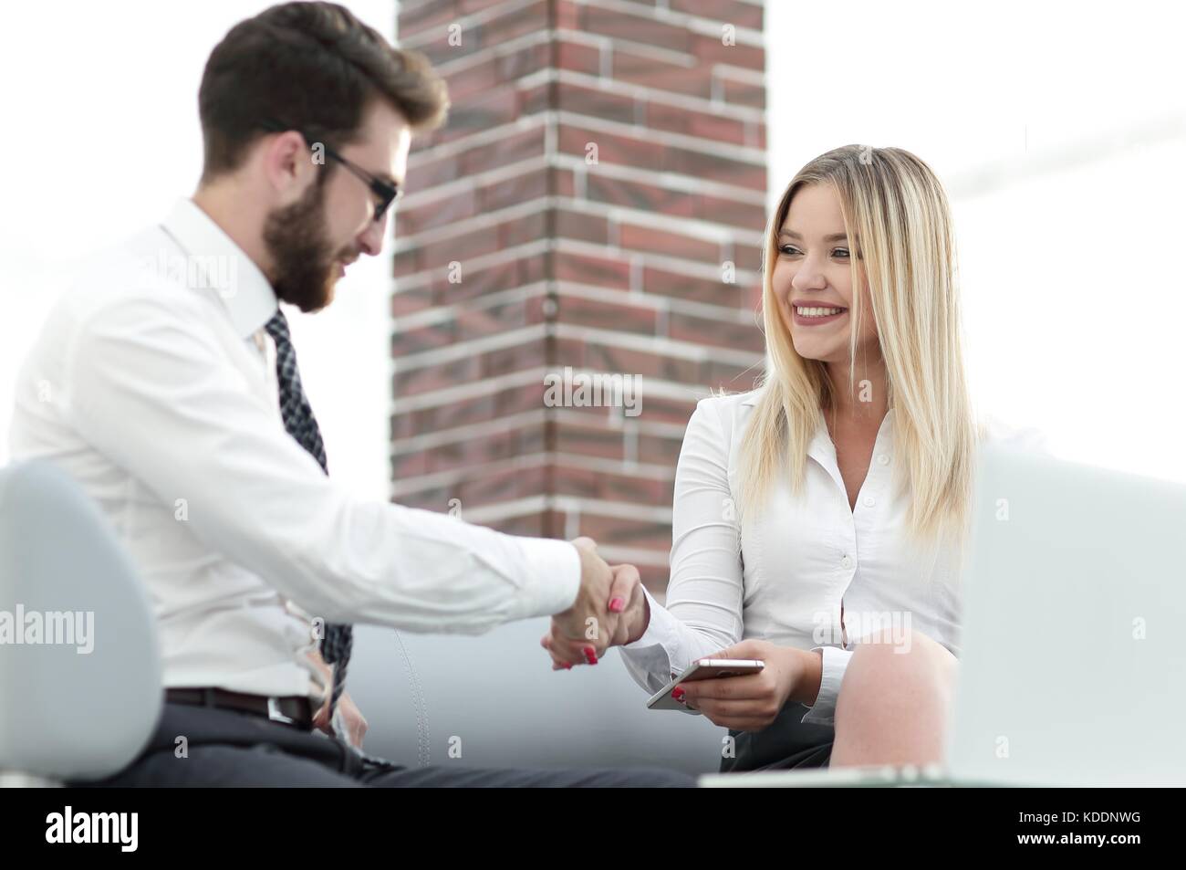 handshake business people in the office Stock Photo - Alamy