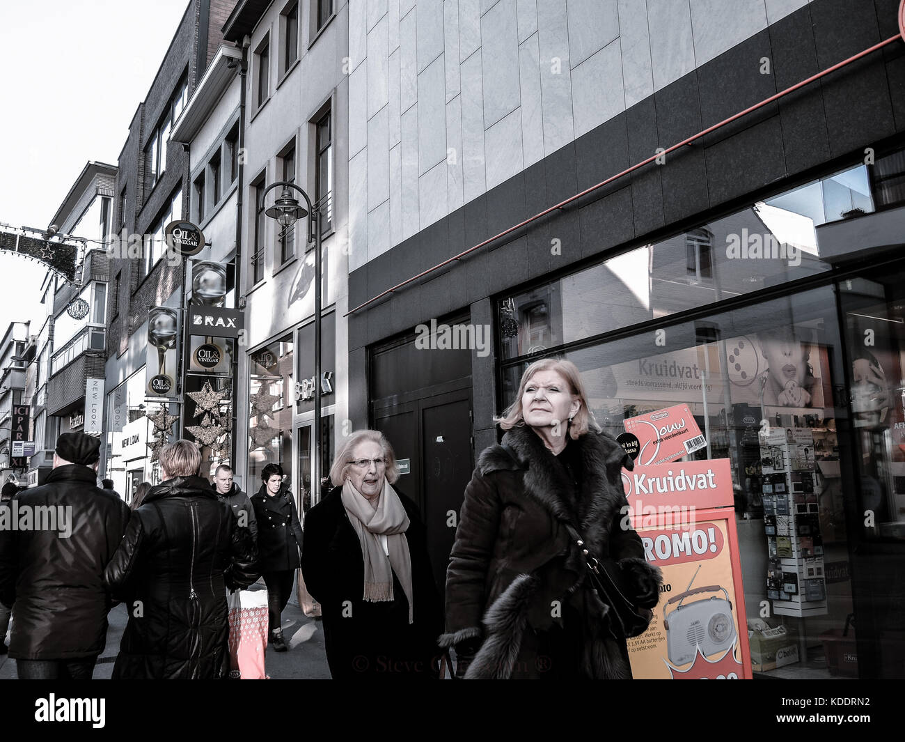 Hasselt shops hi-res stock photography and images - Alamy