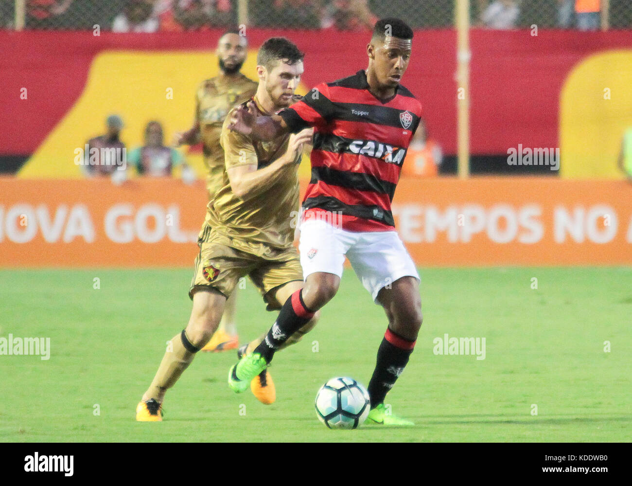 Salvador, Brazil. 12th Oct, 2017. David player of Vitoria in game pitch ...