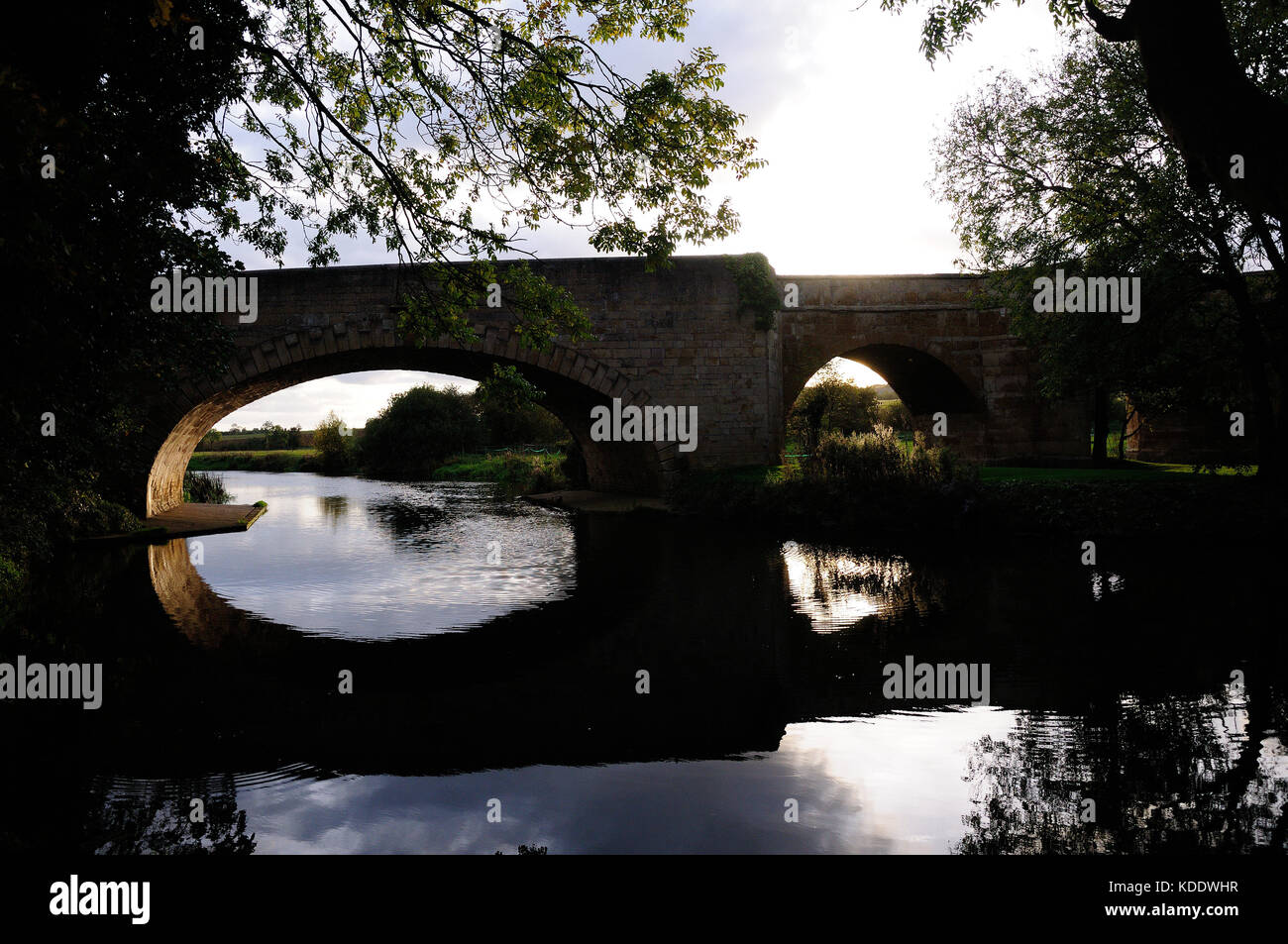 Wansford, Cambridgeshire, UK. 12th October, 2017. Sunset view of the ...