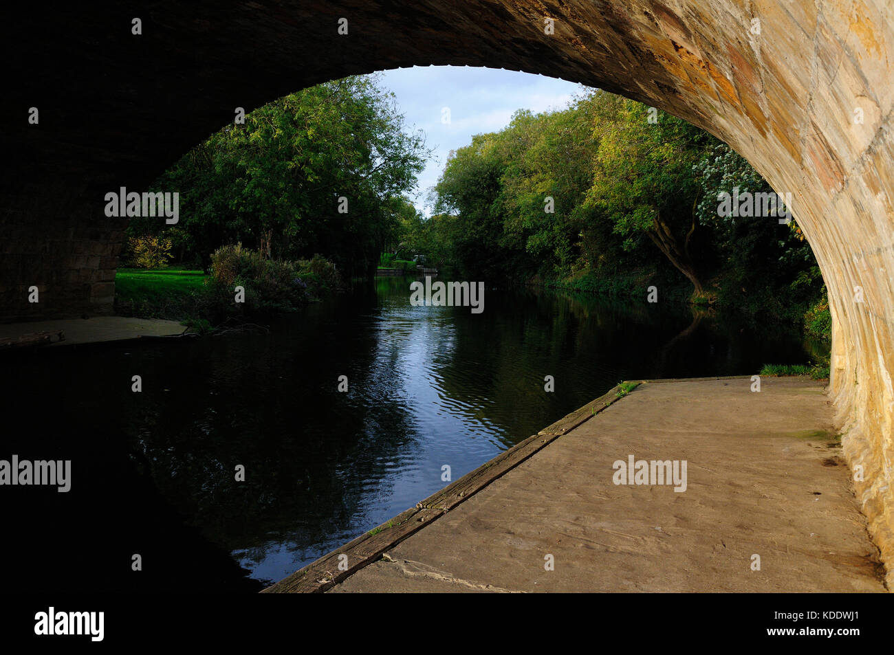 Wansford, Cambridgeshire, UK. 12th October, 2017. Sunset view of the ...