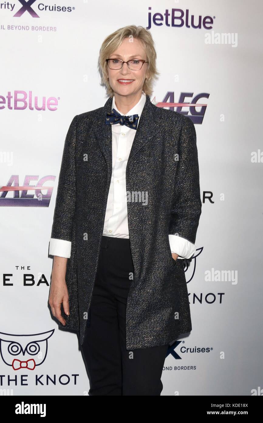 Los Angeles, CA, USA. 12th Oct, 2017. Jane Lynch at the Tie The Knot ...