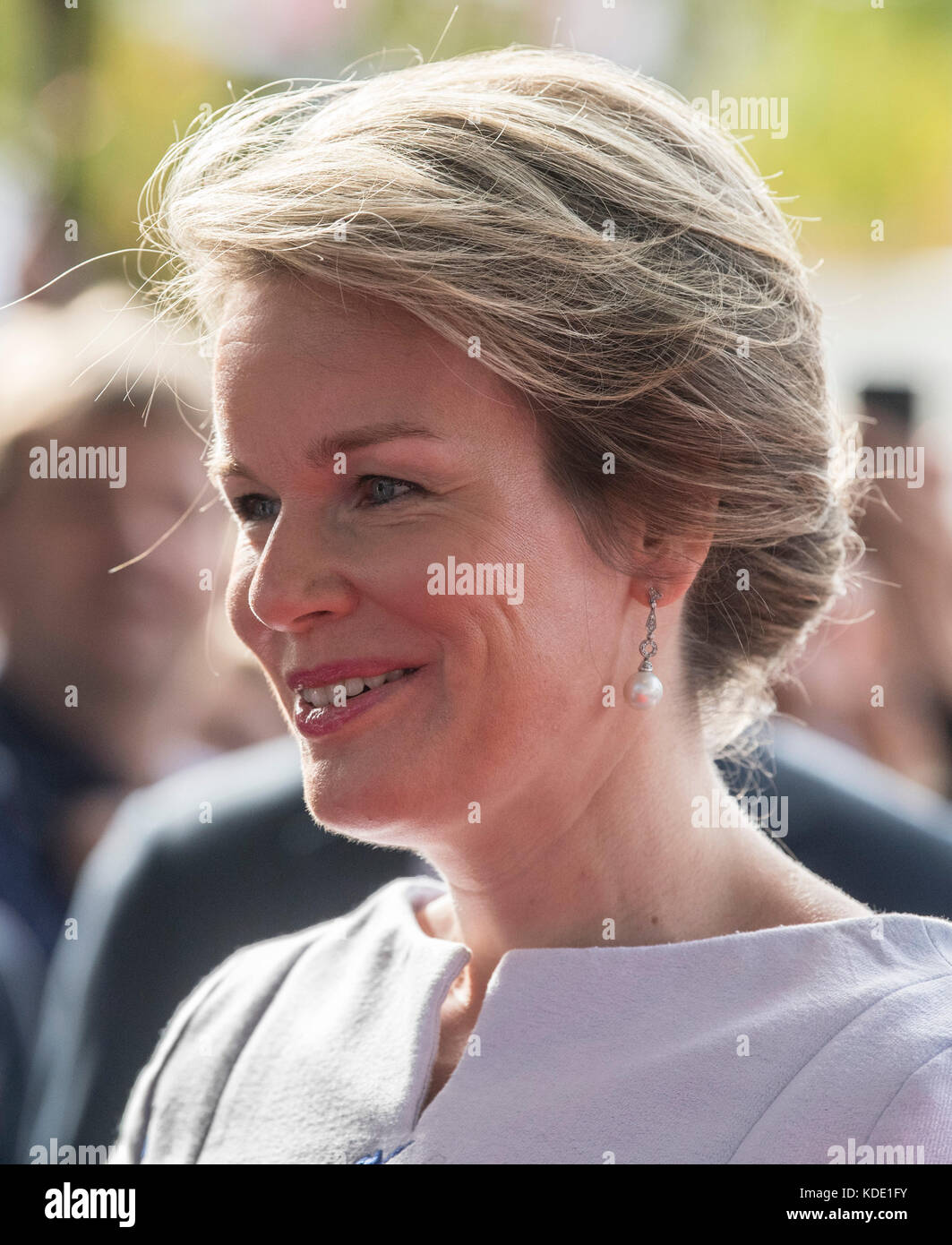 Frankfurt, Germany. 12th Oct, 2017. Queen Mathilde of Belgium arrives ...