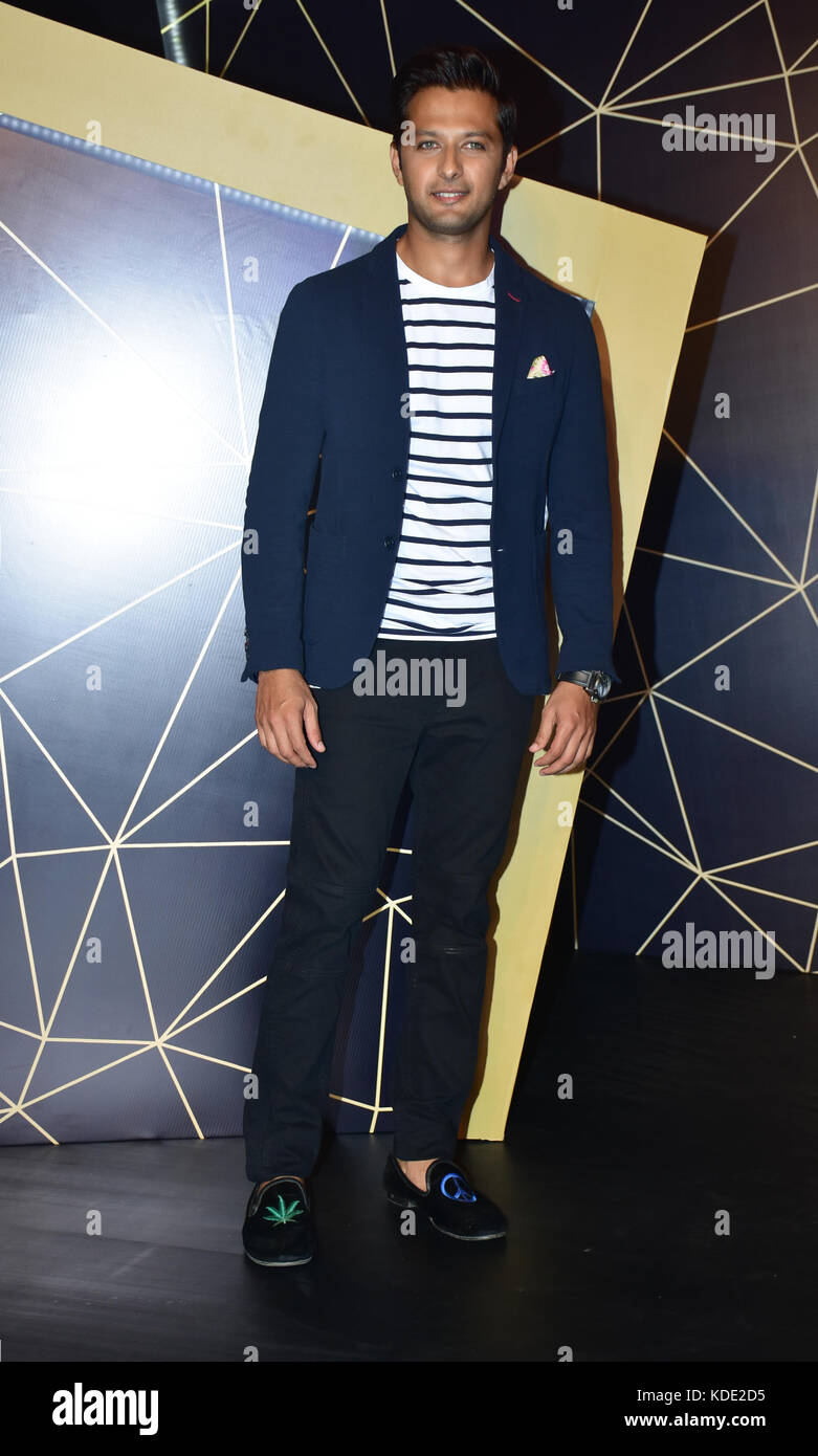 Mumbai, India. 12 October, 2017. Indian actor Vatsal Sheth pose during ...