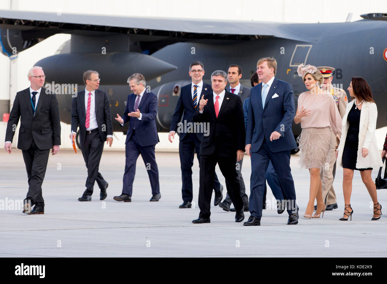 Alverca, Portugal. 12th Oct, 2017. King Willem-Alexander and Queen ...
