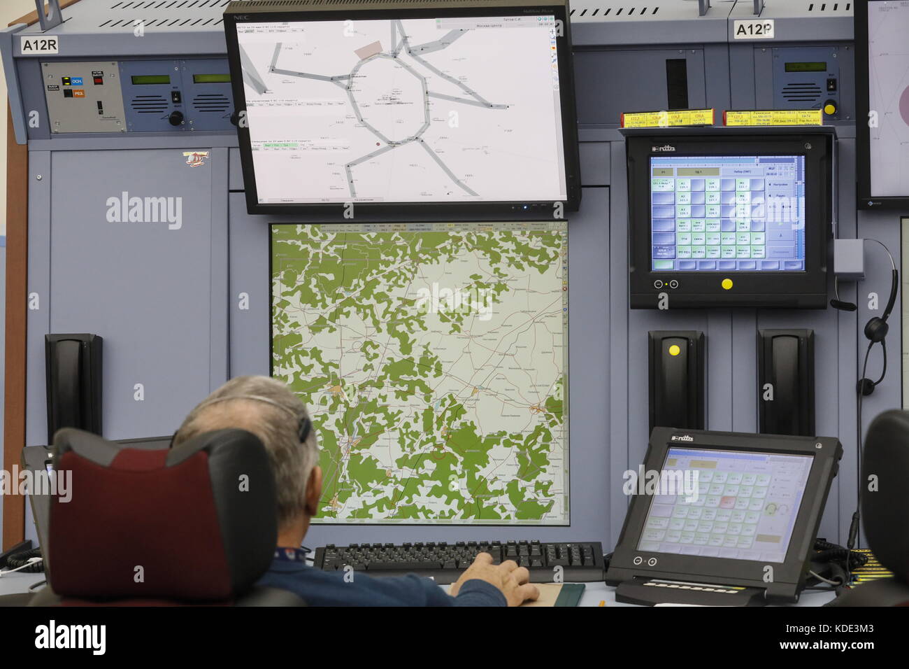 Aircraft Dispatcher High Resolution Stock Photography and Images - Alamy