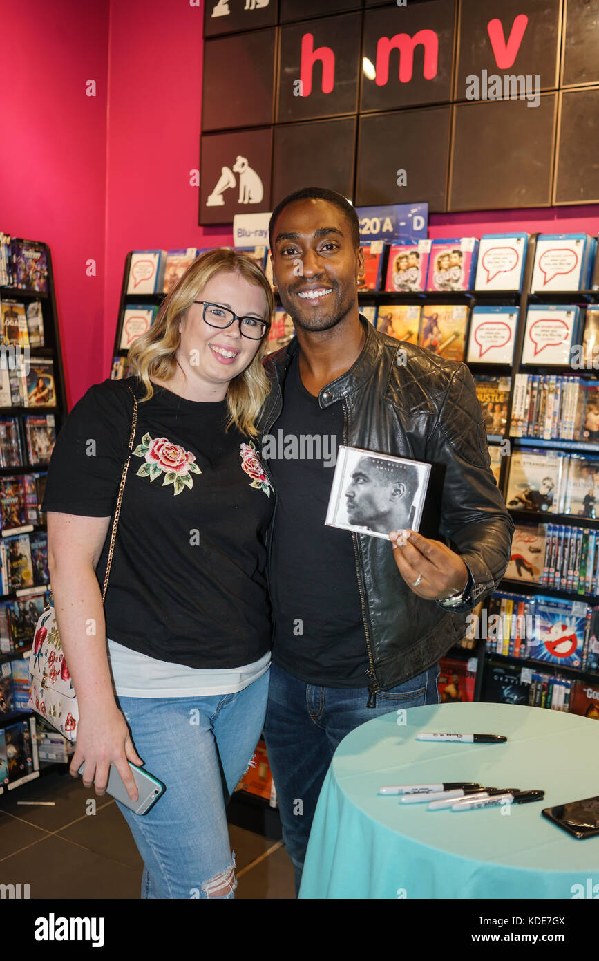 London, UK. 13th October, 2017. Fans queueing for Simon Webbe - London ...