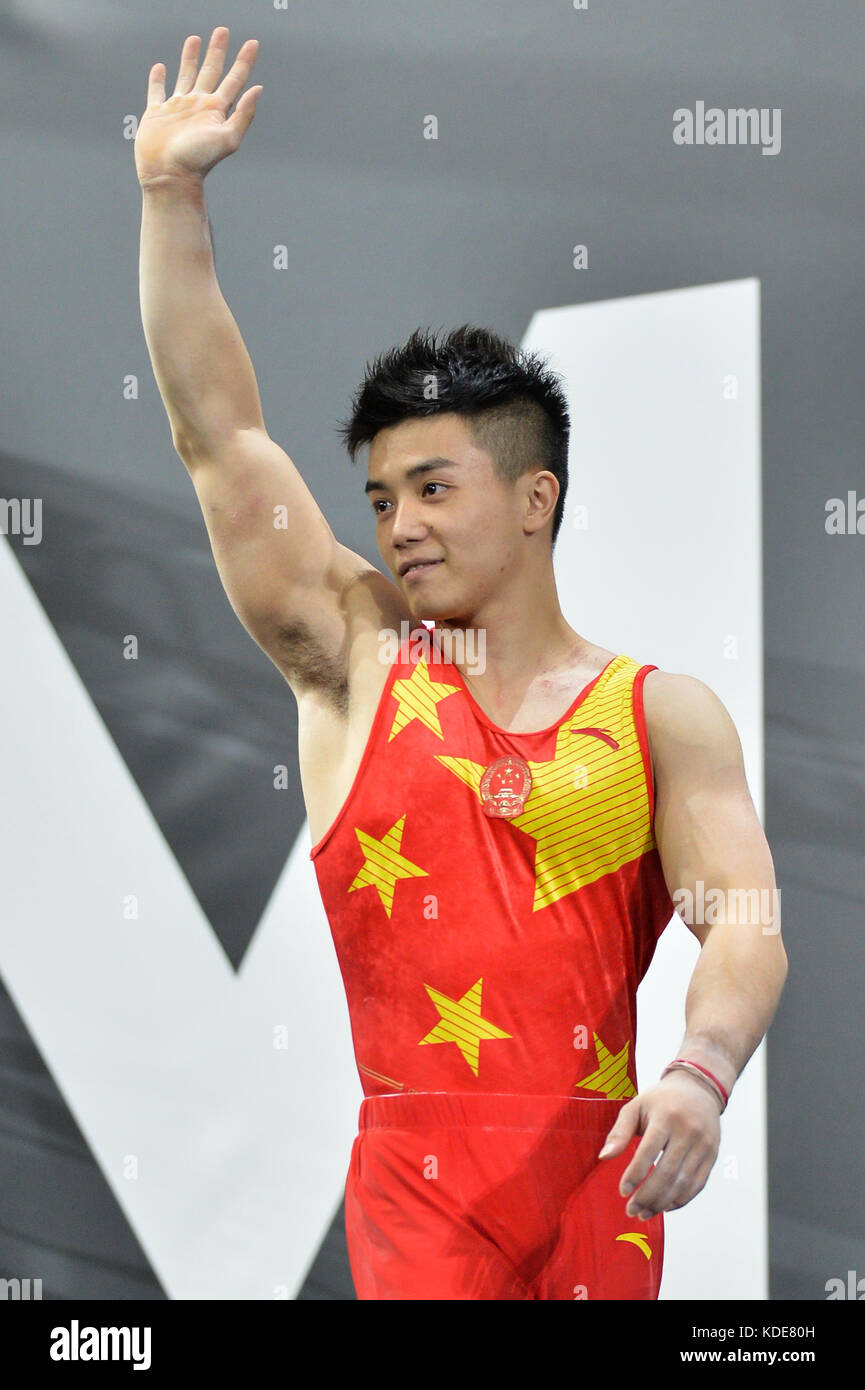 Montreal, Quebec, Canada. 5th Oct, 2017. CHAOPAN LIN, from China, walks ...