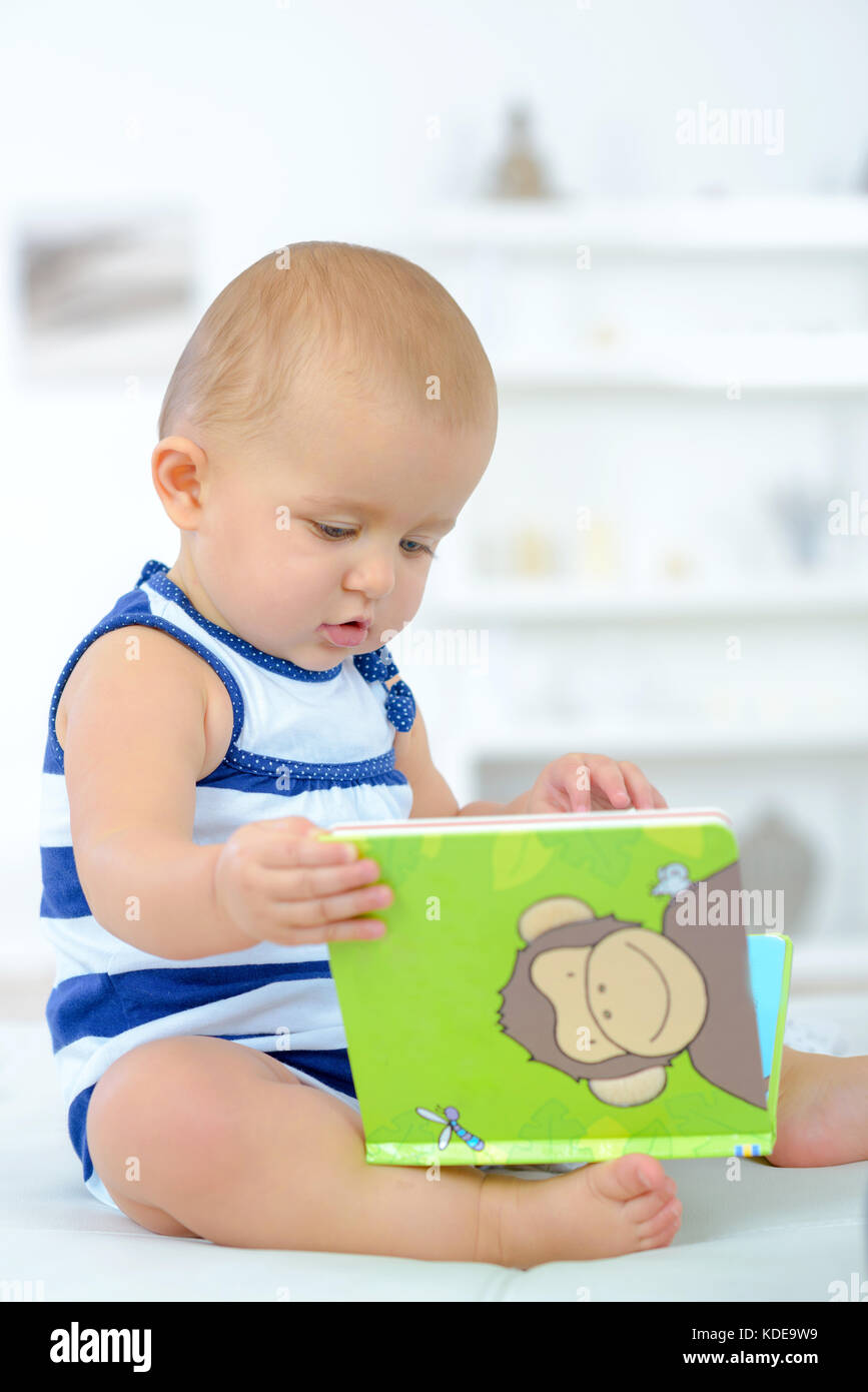 Parent guide book hi-res stock photography and images - Alamy