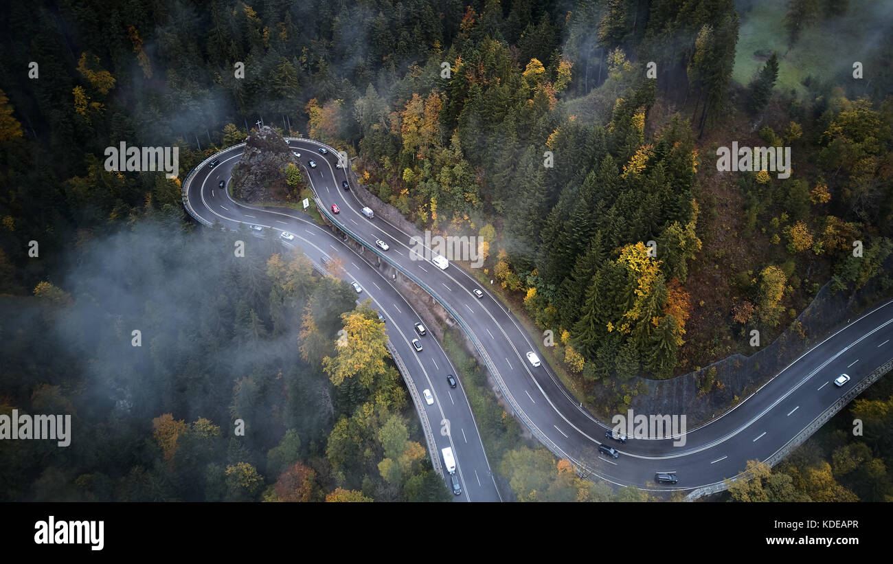 4k aerial flying through forest hi-res stock photography and images - Alamy