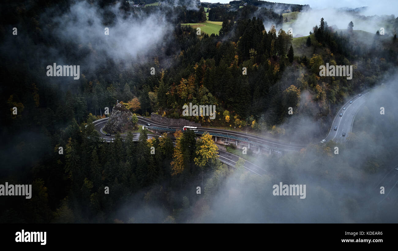 4k aerial flying through forest hi-res stock photography and images - Alamy