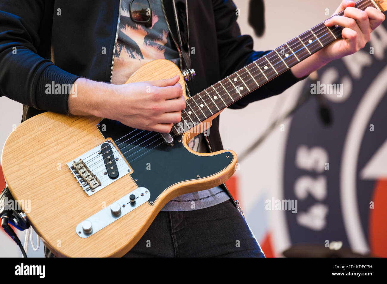 Man playing electric guitar Stock Photo - Alamy