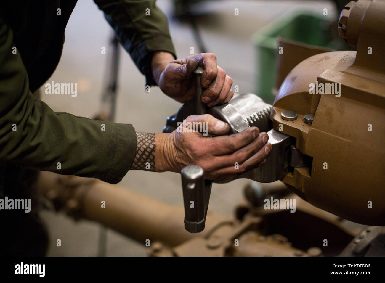 Gunsmith hi-res stock photography and images - Alamy