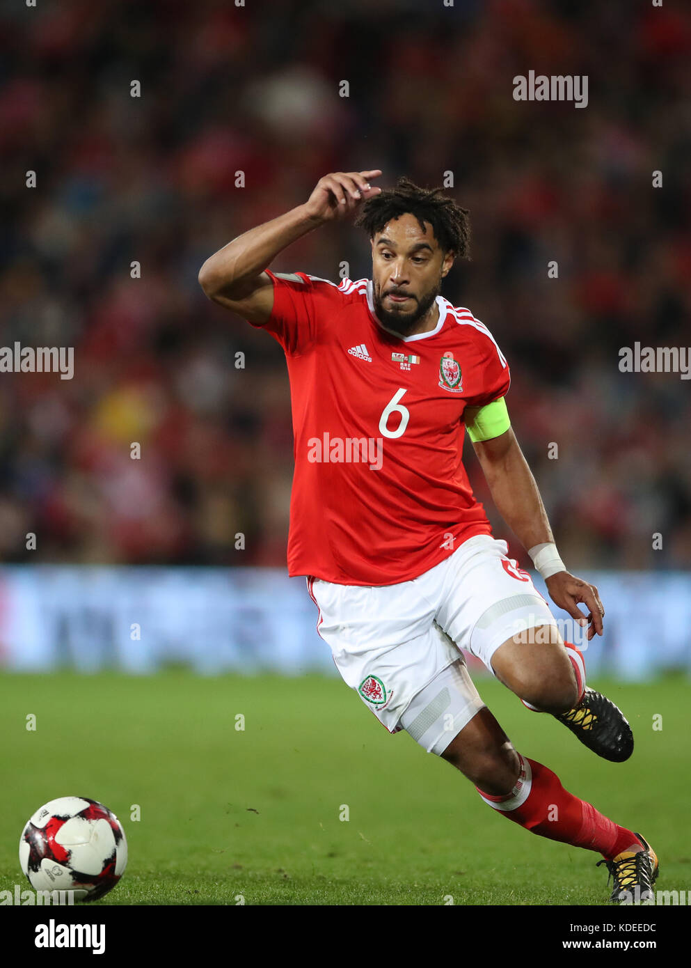 Ashley Williams, Wales Stock Photo - Alamy