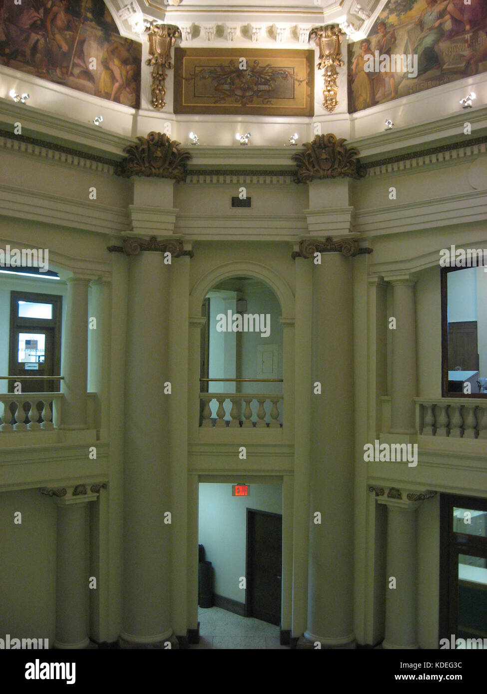 Monroe County Courthouse in Bloomington, rotunda northwestern corner ...
