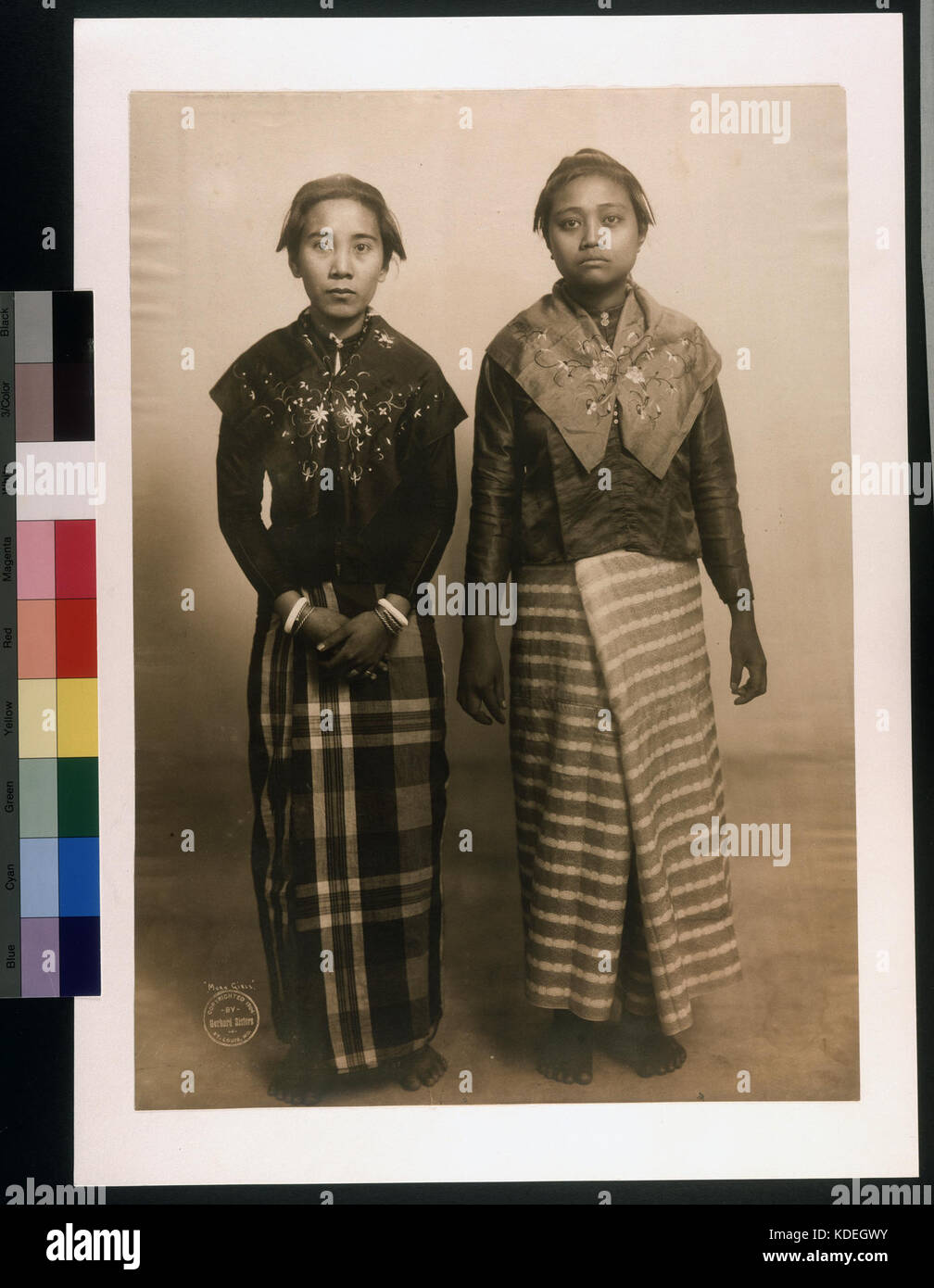 Moro Girls from the island of Mindano (Philippines). (Taken during the ...