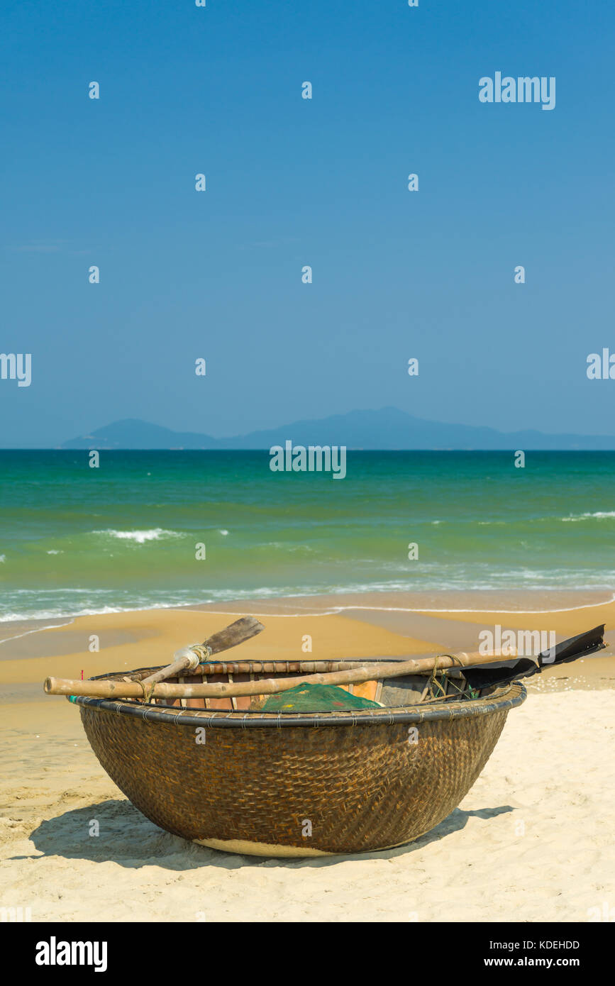 Traditional fishing boat on the beach of Hoi An Da Nang Vietnam Stock ...