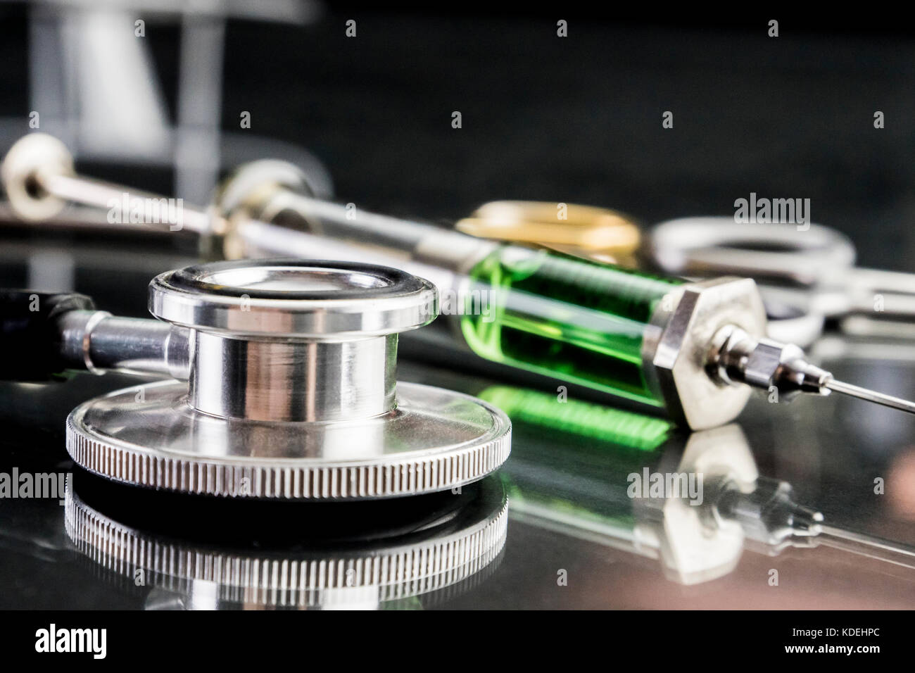 Instrumental surgical in operating hi-res stock photography and images ...