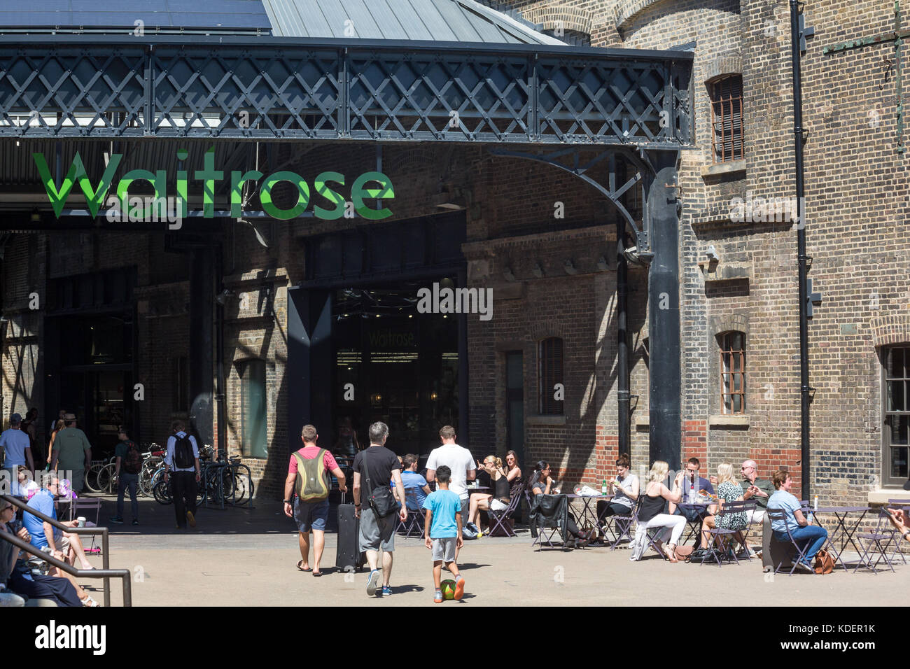 Kings cross uk waitrose hi-res stock photography and images - Alamy