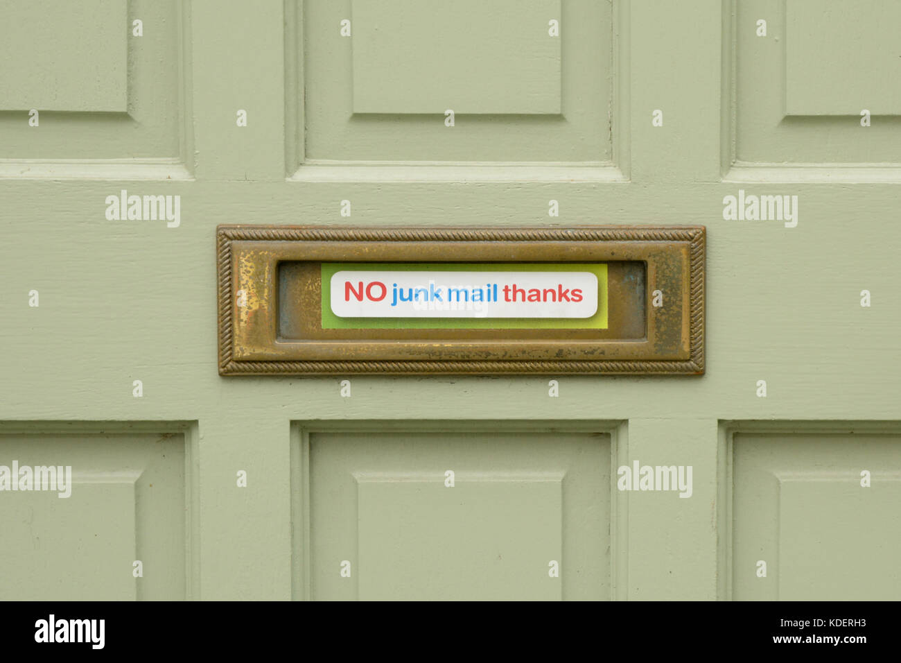 No Junk Mail thanks sign stuck to letterbox on door of house Stock ...