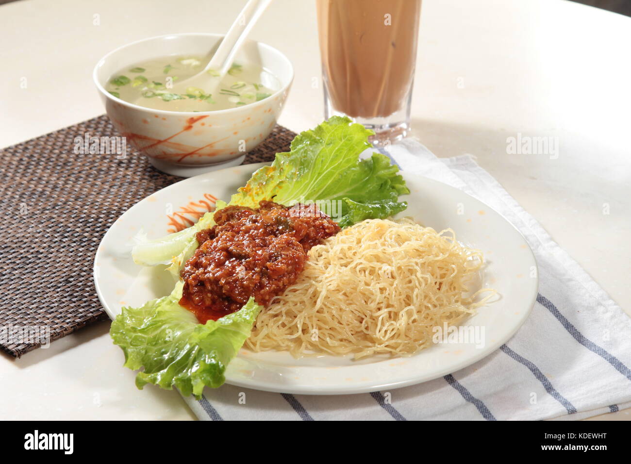 dried noodles cuisine Stock Photo - Alamy