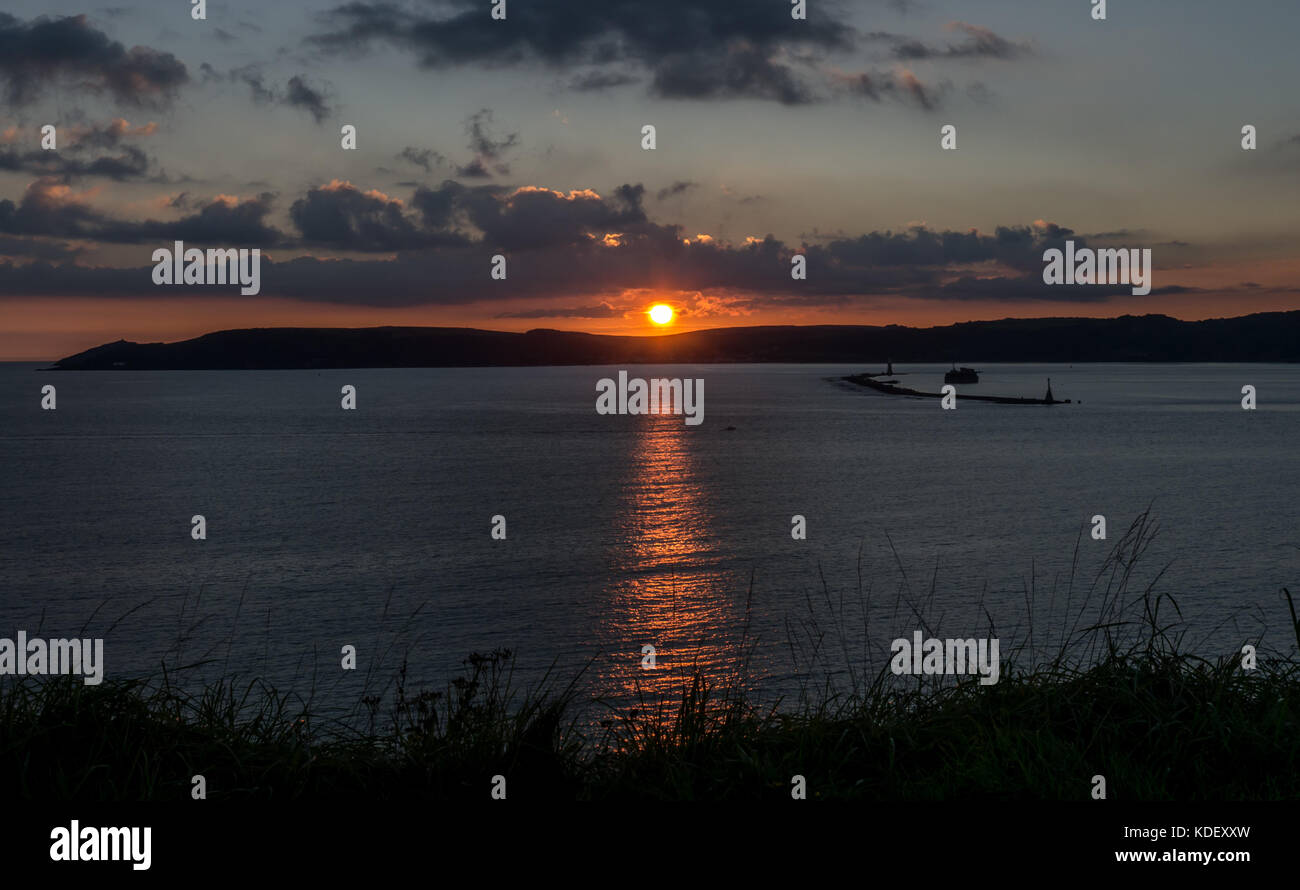 Sunset over Plymouth Sound and Breakwater Stock Photo - Alamy