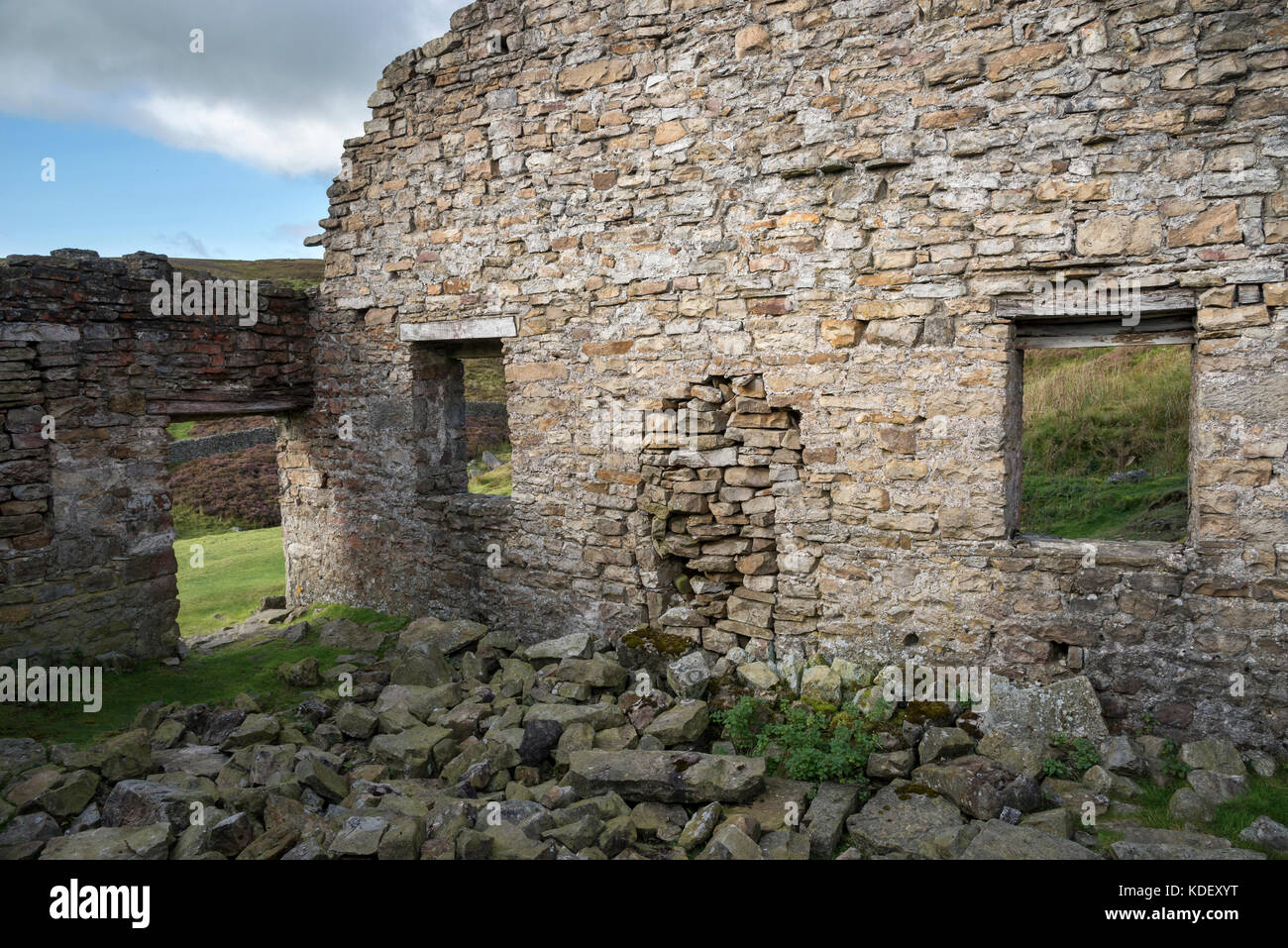 Ruins of Surrender Lead Smelting mill in the hills above Reeth ...