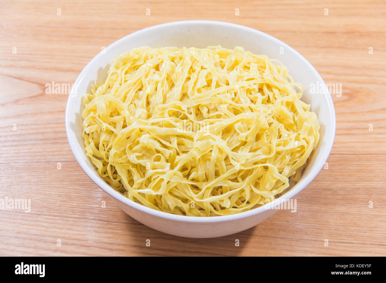 dried noodles cuisine Stock Photo - Alamy