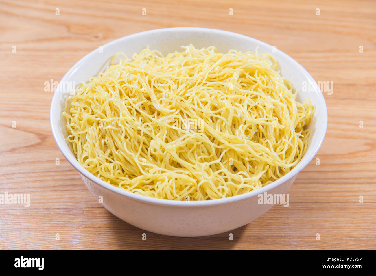 dried noodles cuisine Stock Photo - Alamy