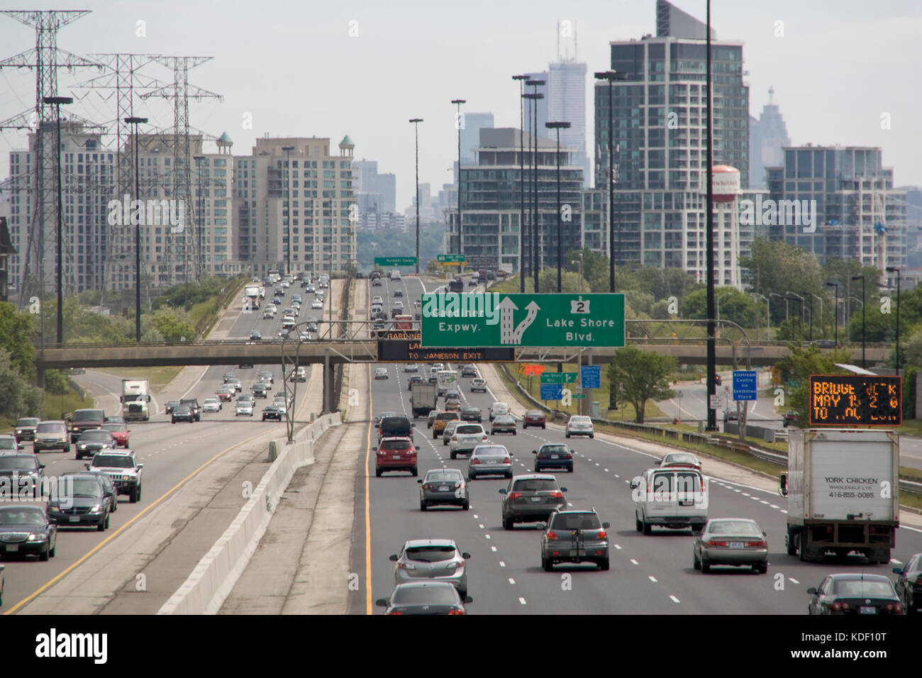 Toronto freeway hi-res stock photography and images - Alamy