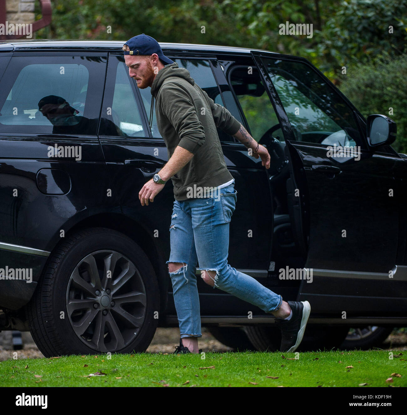 13.10.17. Cricketer Ben Stokes arrives at the home of the mother of ...