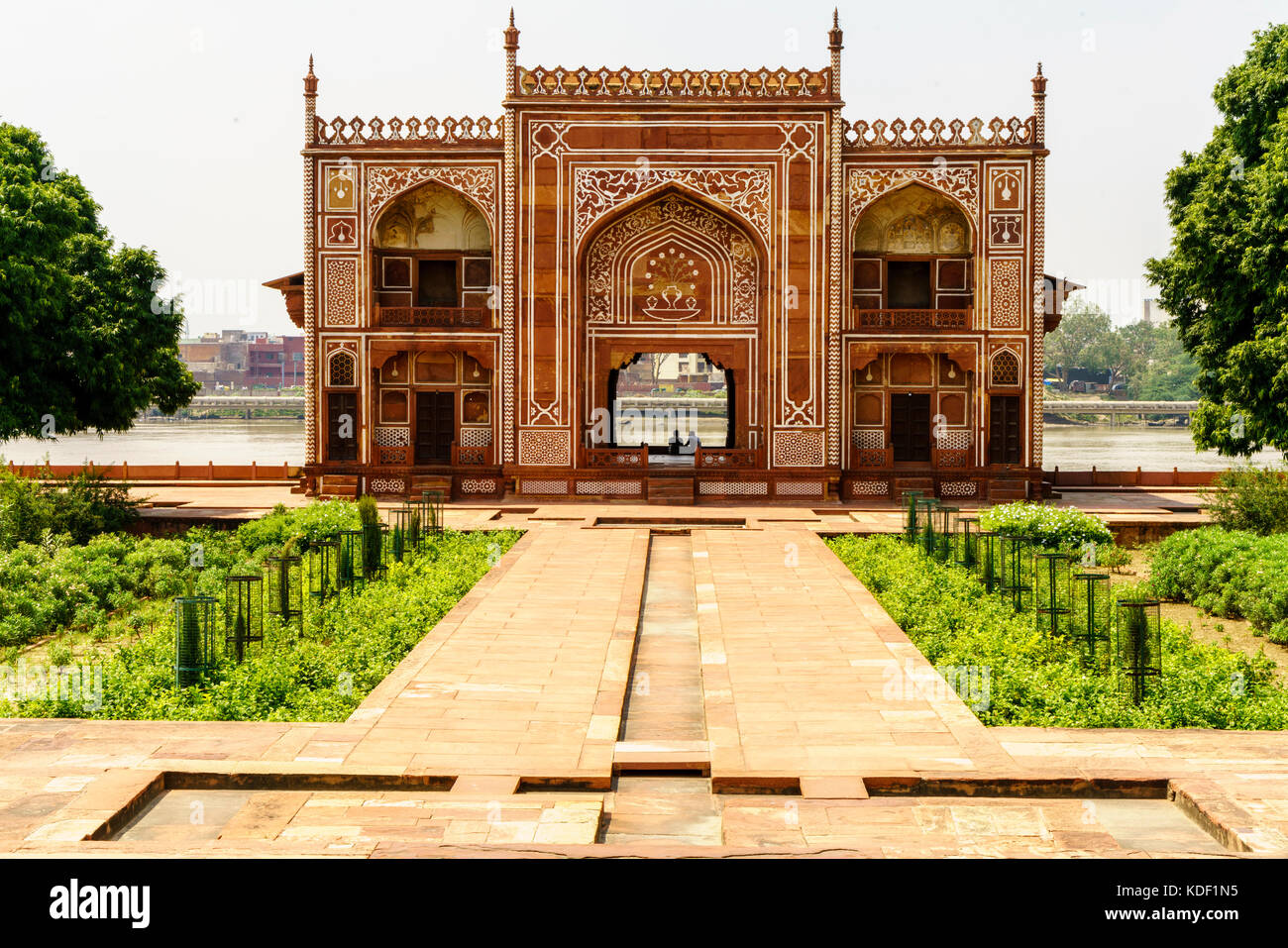 Baby taj mahal hi-res stock photography and images - Alamy