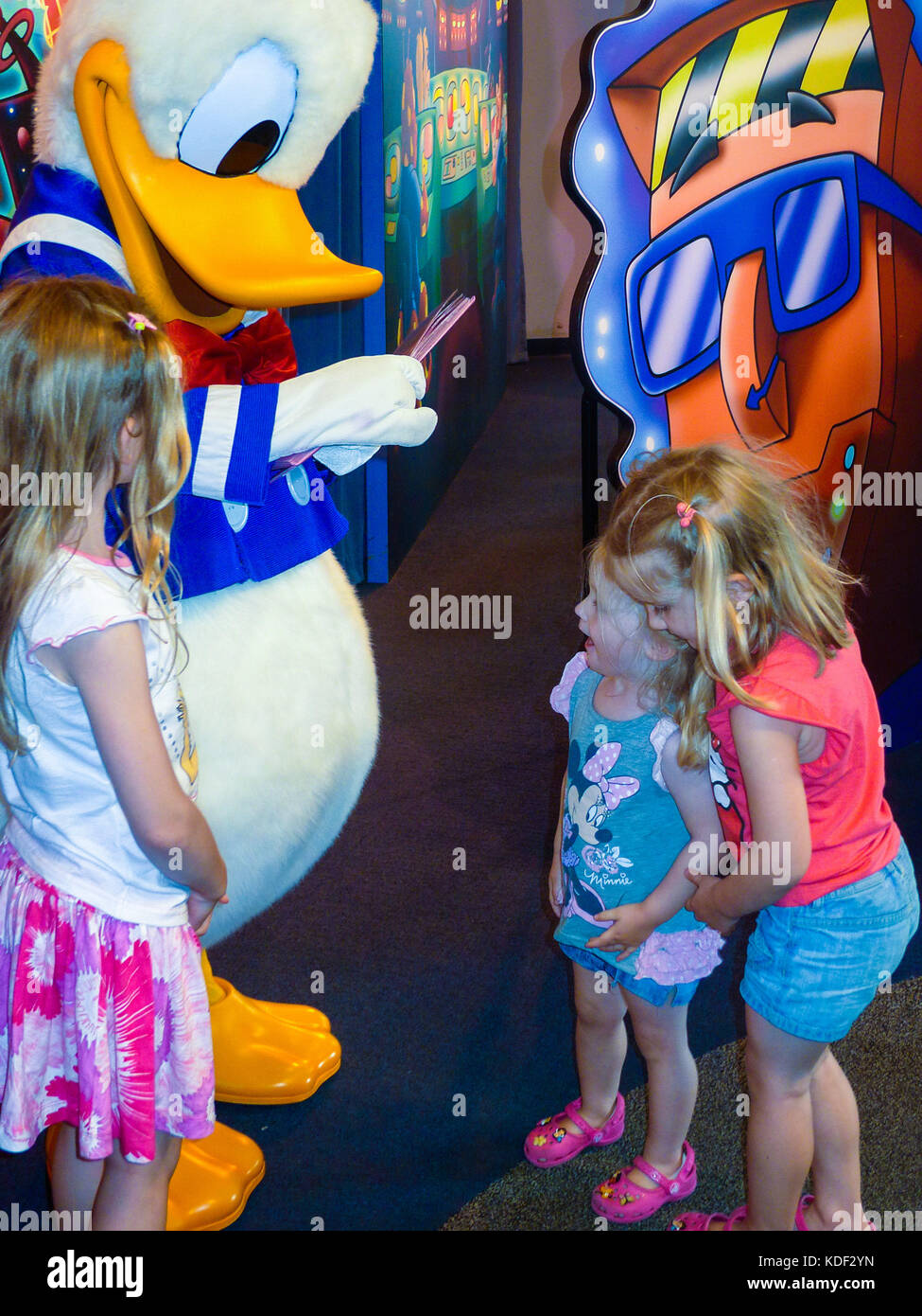 Donald duck character hi-res stock photography and images - Alamy