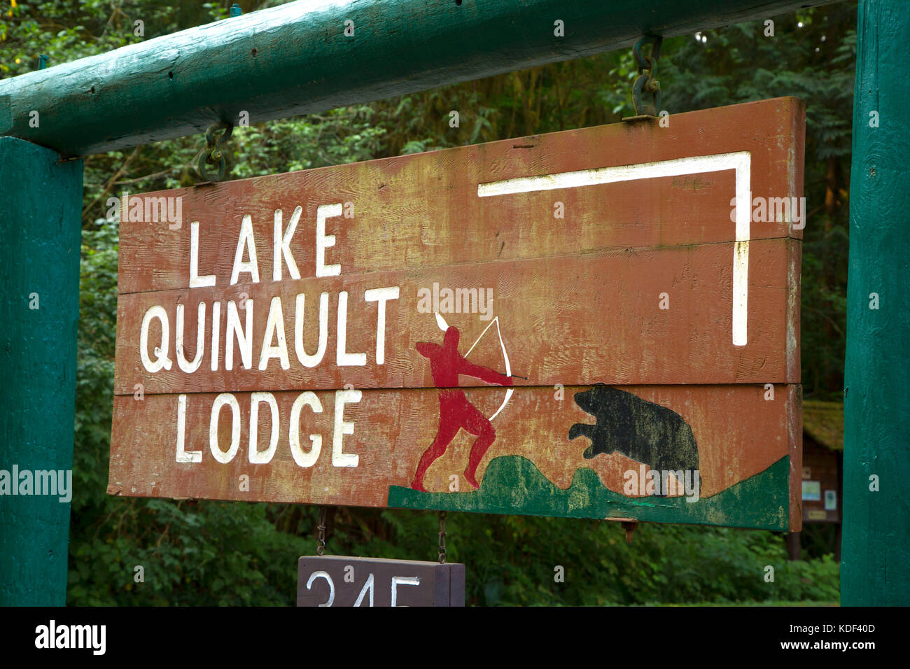 Lodge entrance hi-res stock photography and images - Alamy