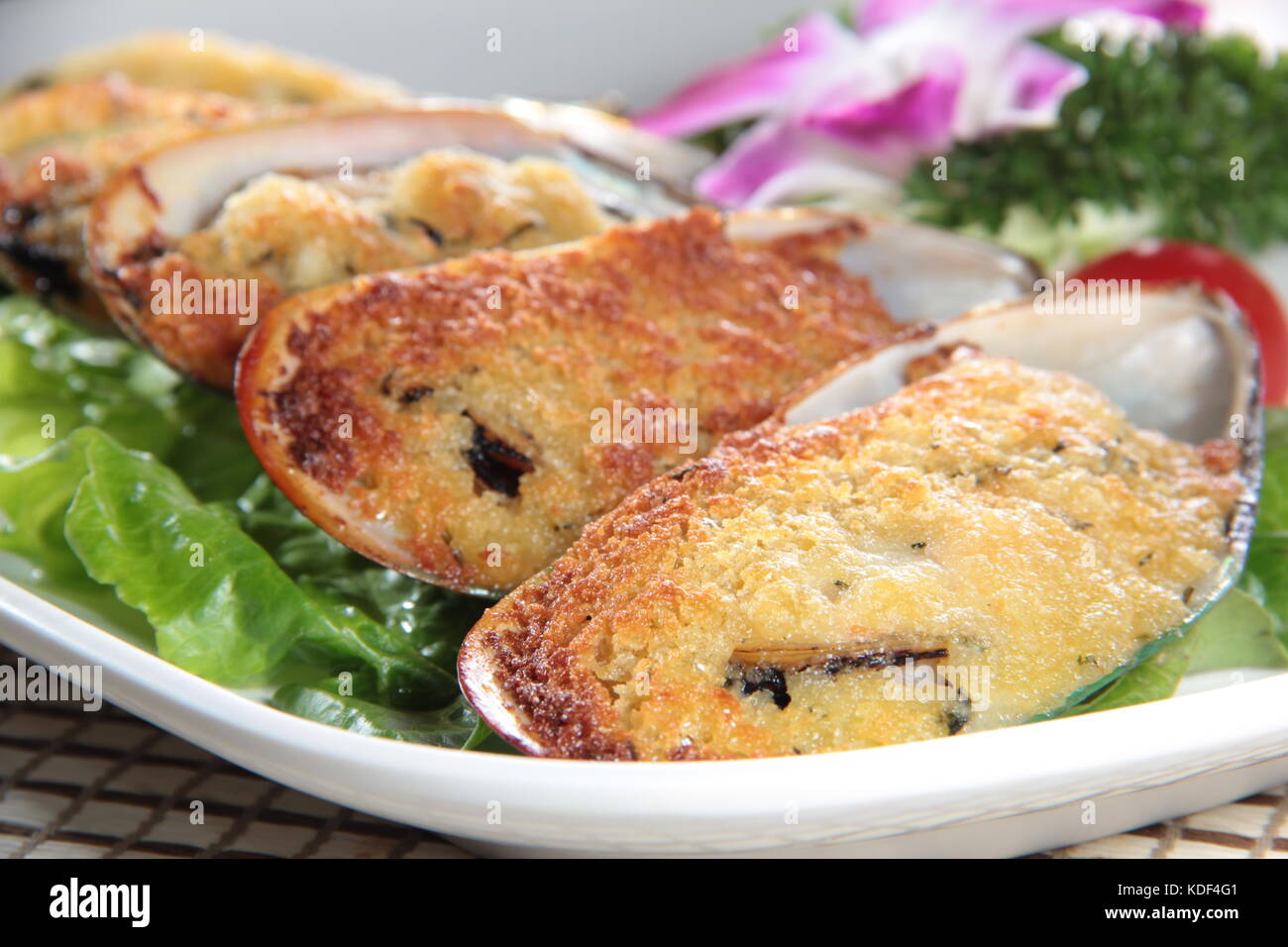 clam or mussel cuisine Stock Photo - Alamy