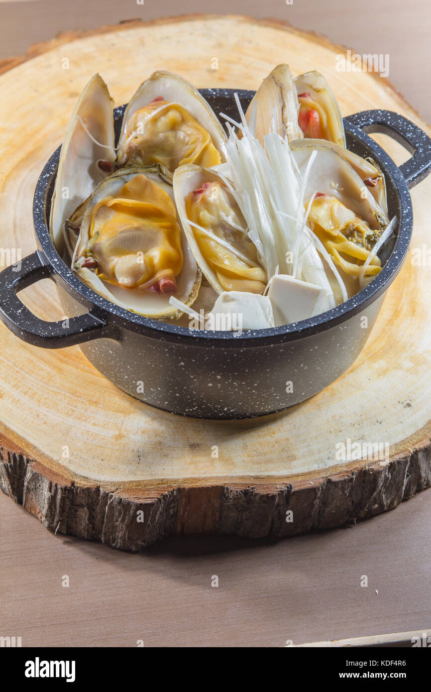 clam or mussel cuisine Stock Photo - Alamy