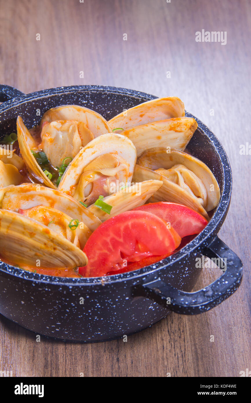 clam or mussel cuisine Stock Photo - Alamy