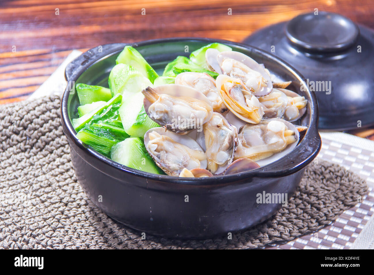 clam or mussel cuisine Stock Photo - Alamy